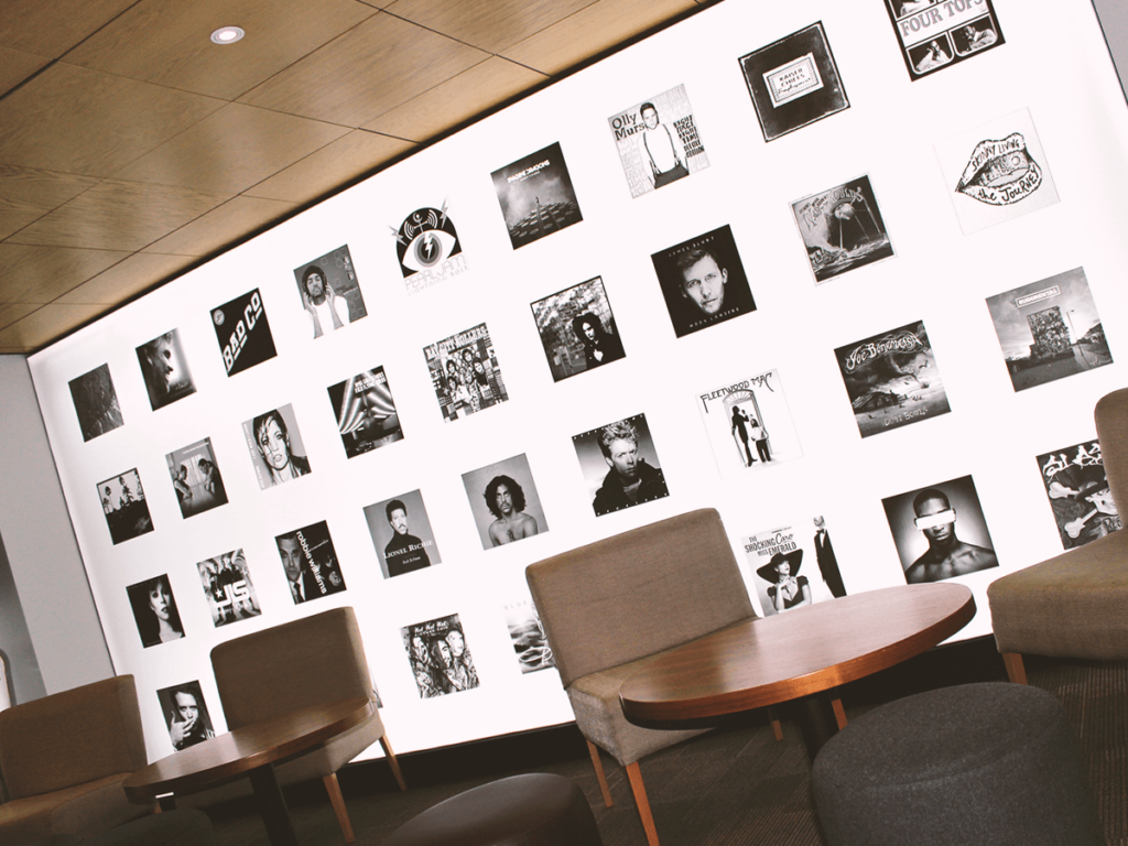 PosterBOX™ 3 - Principal Sloan